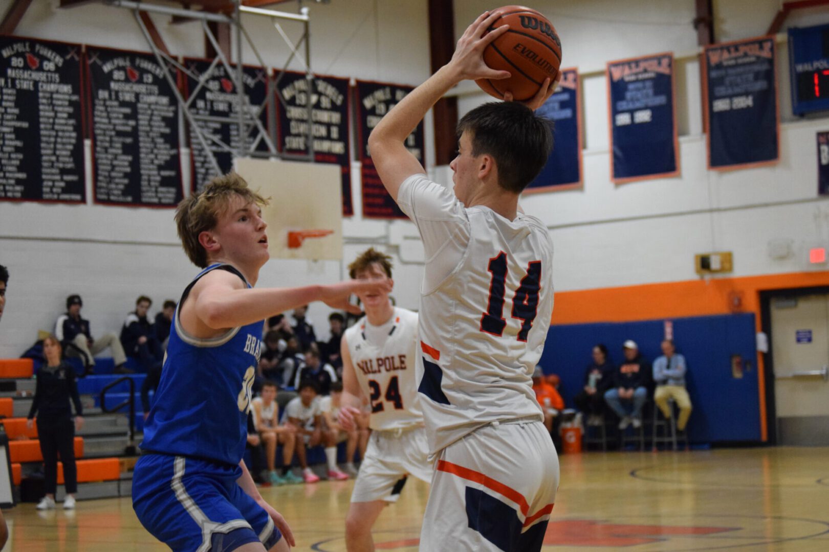 Boys’ Basketball shows resiliency - Hometown Weekly