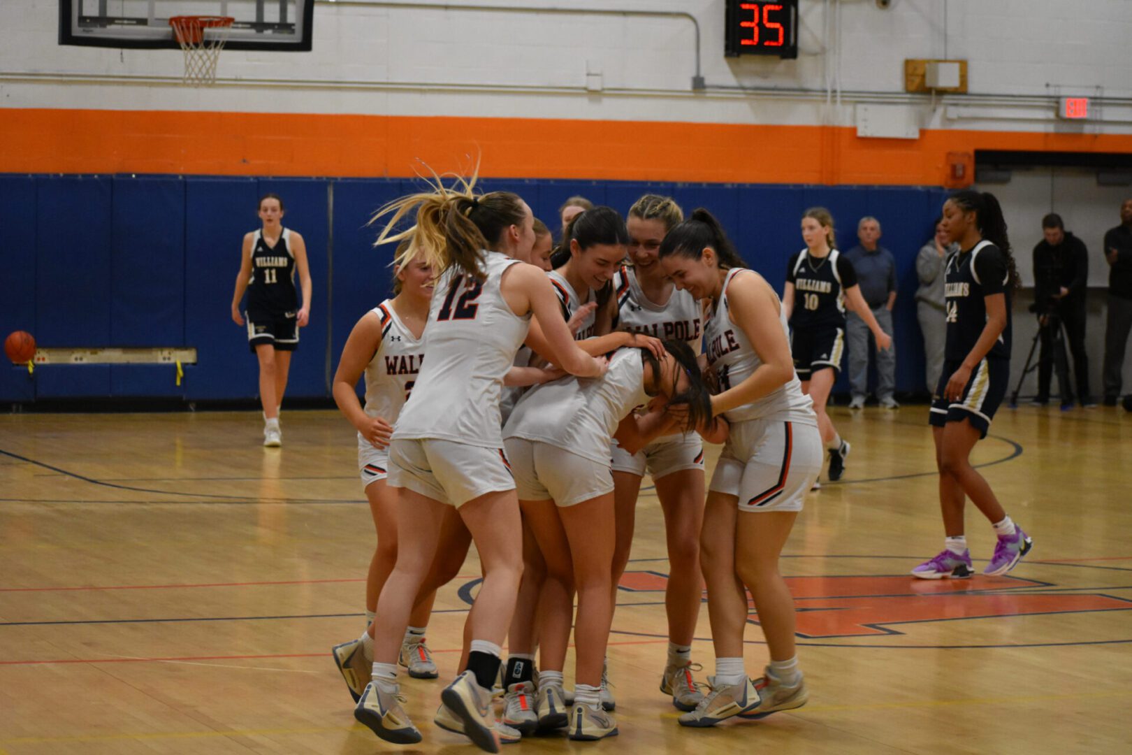 Izzy Adams scores 1000th career point - Hometown Weekly