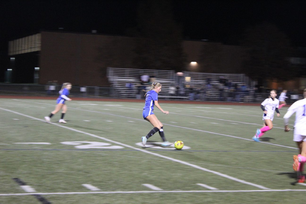 Girls’ soccer fights hard versus Norwell - Hometown Weekly